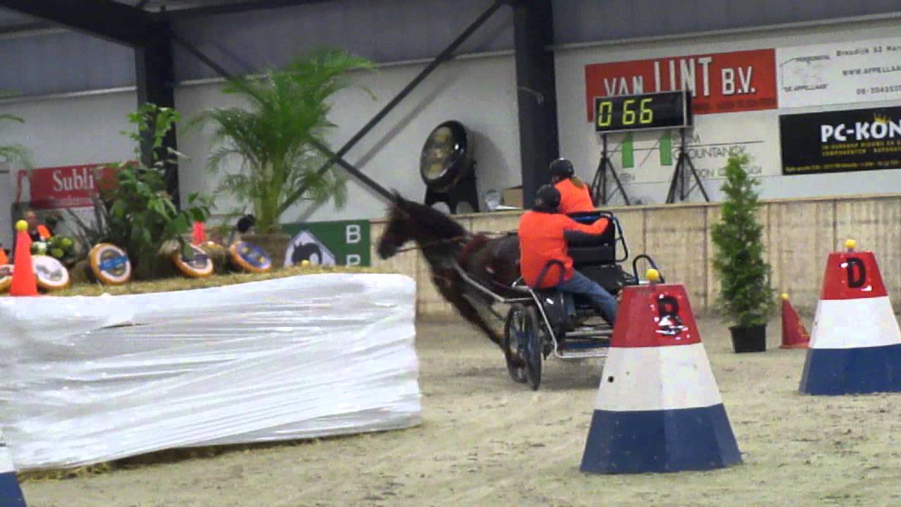 Stephanie de Groot, indoor Utrecht, tweede manche - YouTube