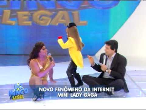 Mini Lady Gaga no Domingo Legal parte 03 - YouTube