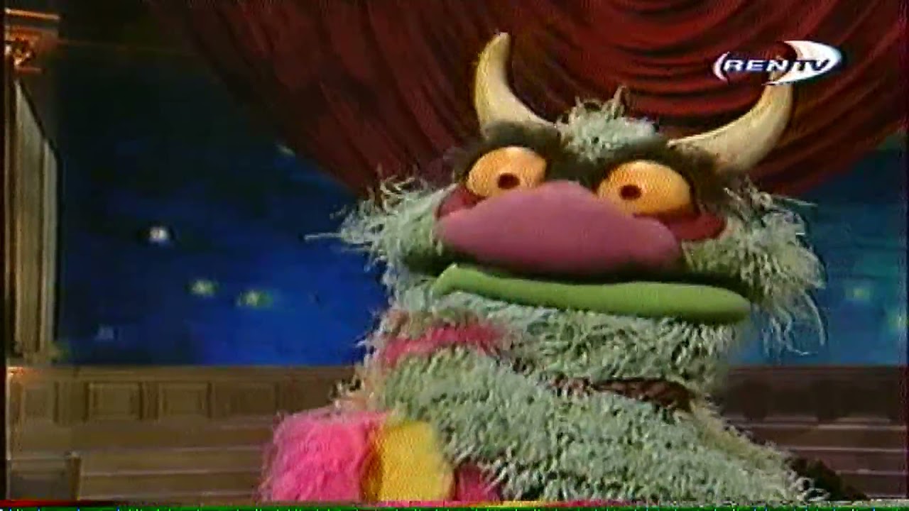 Muppets Tonight - Carl The Big Mean Psychic (60fps) - YouTube