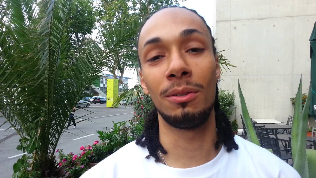 Michael Van Beek at AFRIKA!AFRIKA! - YouTube