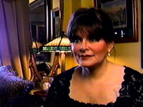 Mimi Torchin Interviews Ilene Kristen on Soap Center - YouTube