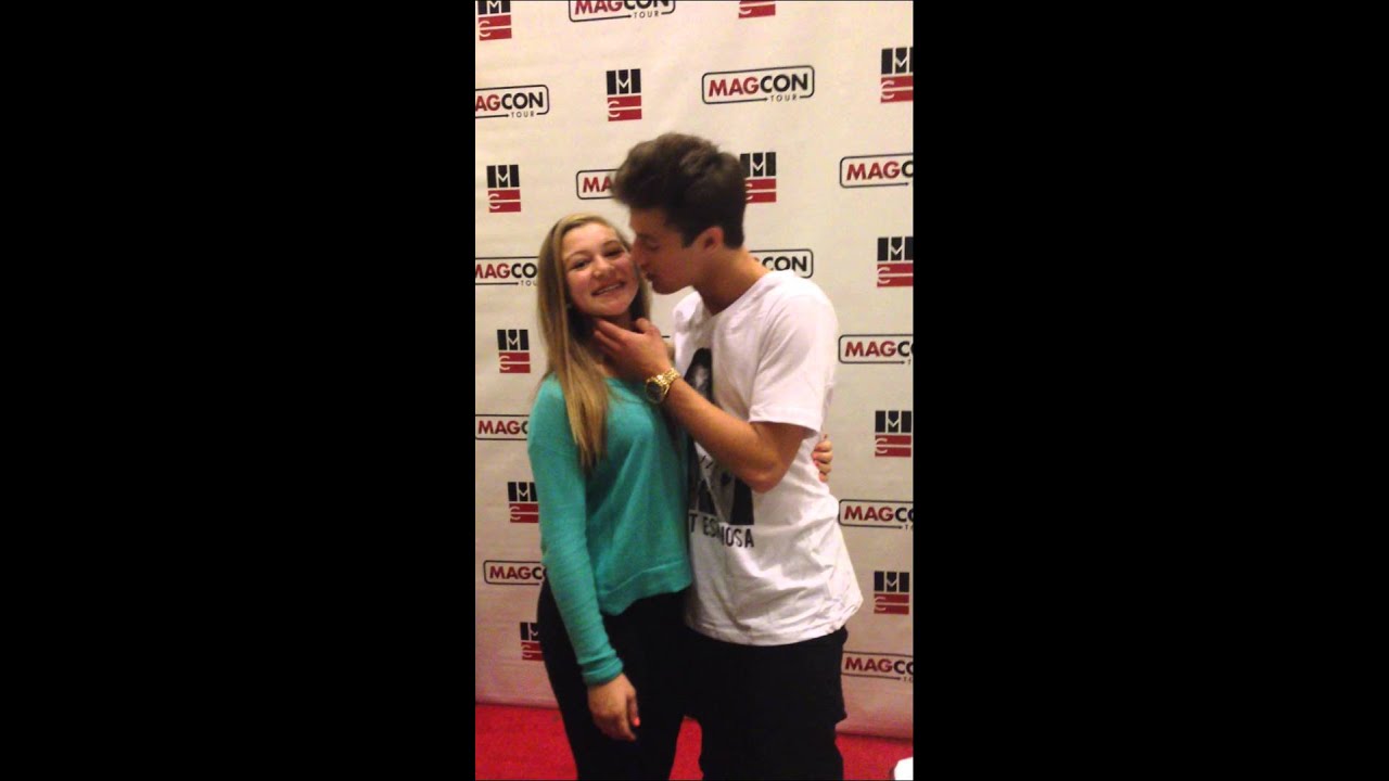 CAMERON DALLAS KISSED ME TWICE // CAMERON DALLAS EXPERIENCE - YouTube