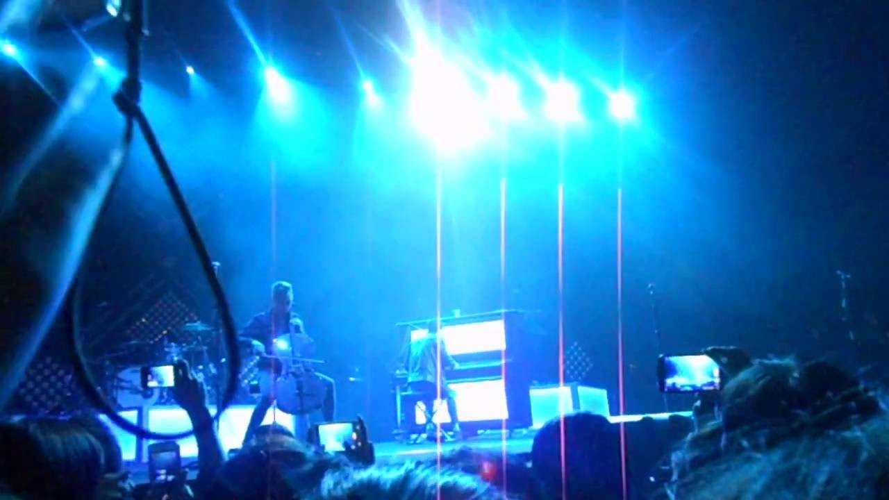 OneRepublic live in Jakarta - Apologize/Same Love/Cry Me A River ...