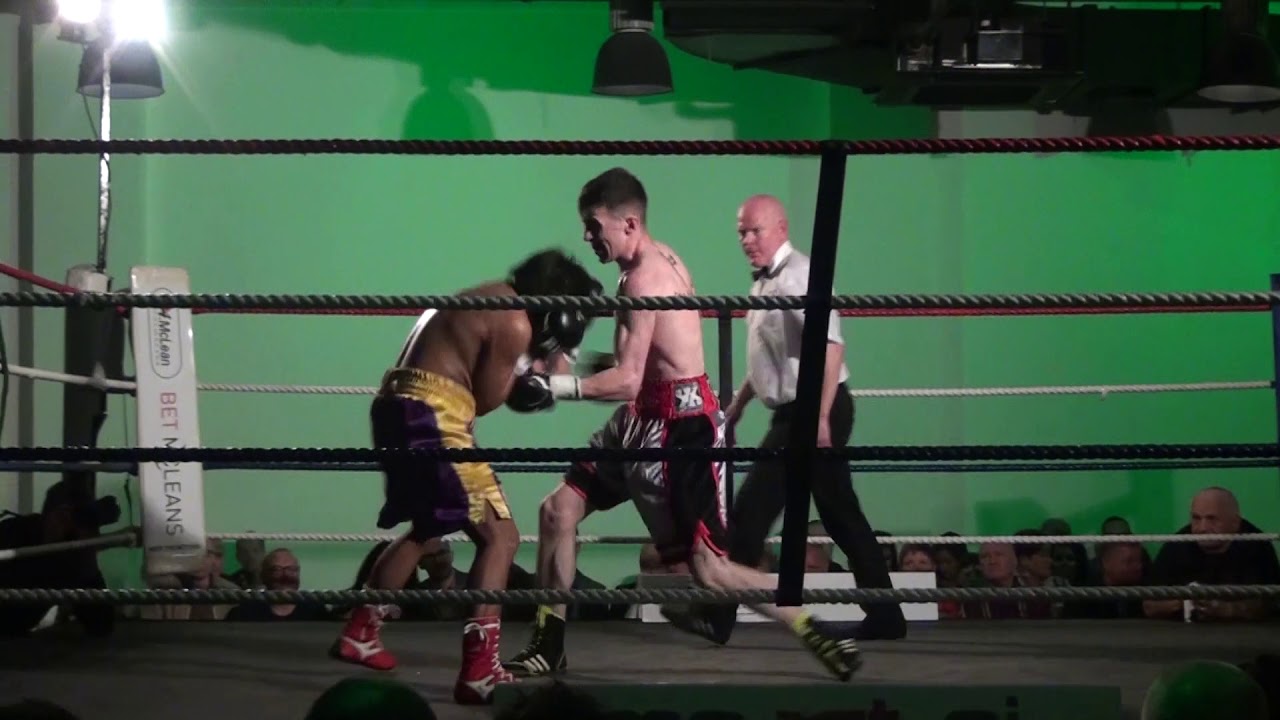 Tyrone McCullagh v Edwin Tellez | October 2016 | Europa Hotel - YouTube