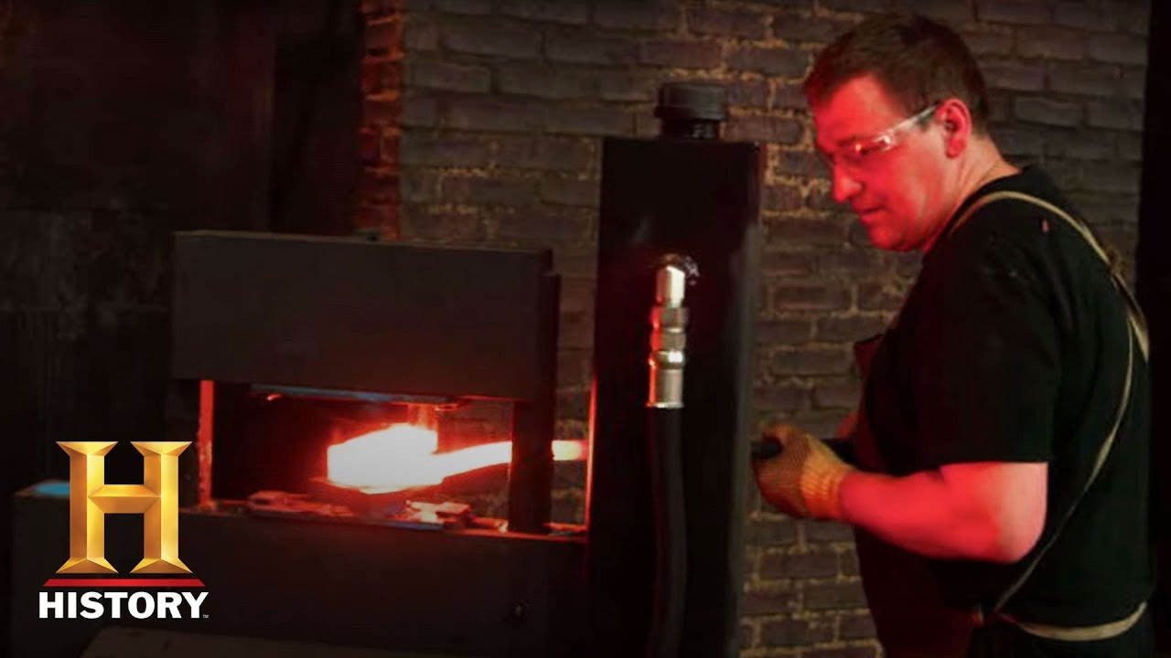 Forged in Fire: Bladesmithing 101: Forge Welding | History - YouTube
