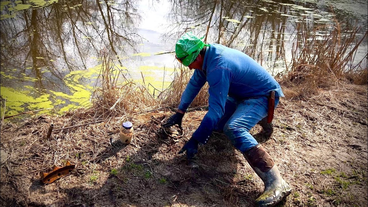 Resetting some water traps - YouTube