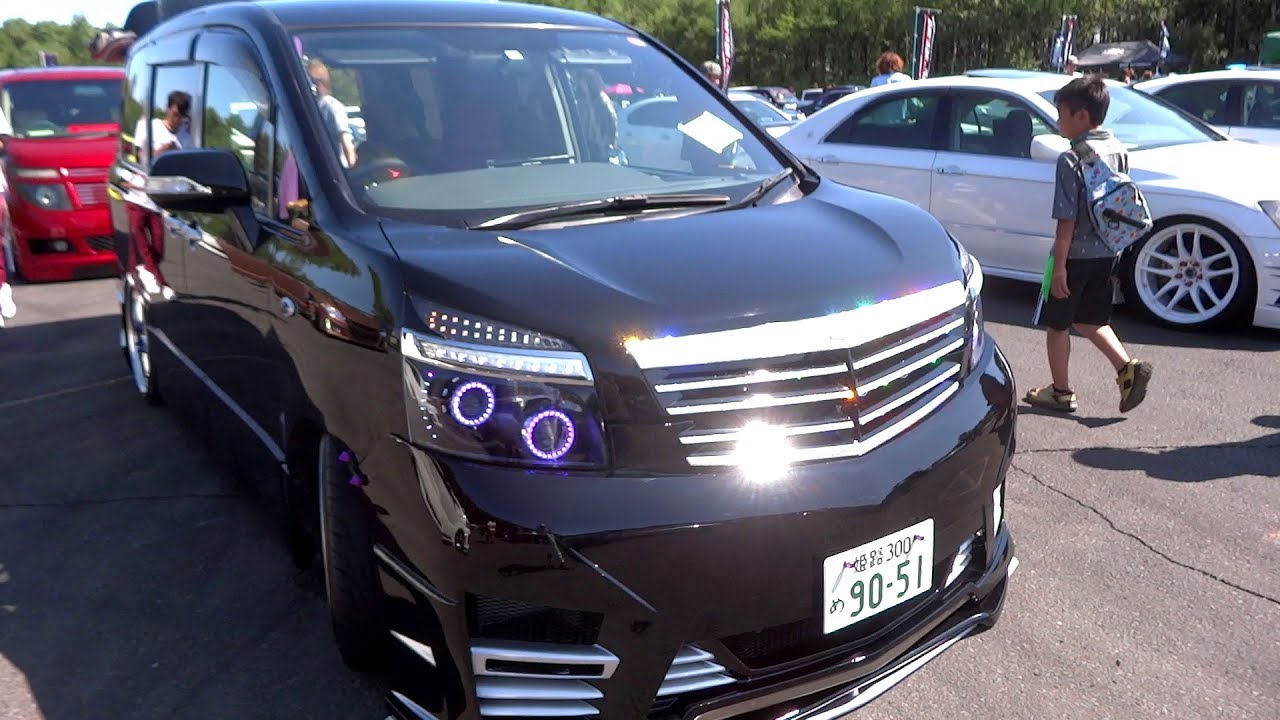 TOYOTA VOXY custom car トヨタ ヴォクシー カスタムカー - YouTube