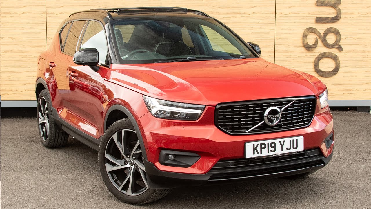 Volvo XC40 D4 R-DESIGN PRO AWD - YouTube
