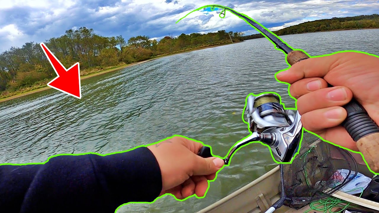 Jon Boat Bass Fishing! (Tracker Topper 14) - YouTube