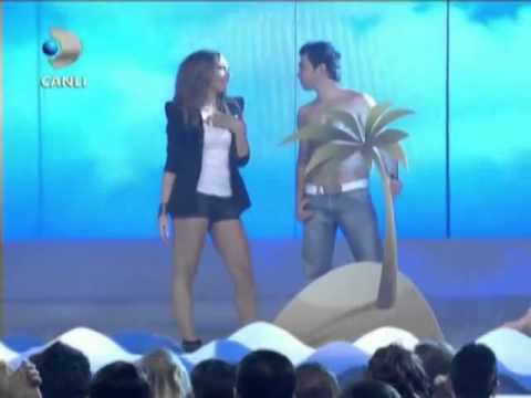 Hadise   Evlenmeliyiz Beyaz Show