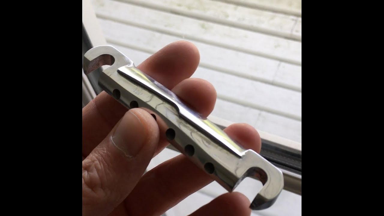 DIY Guitar bridge - wrap around - YouTube