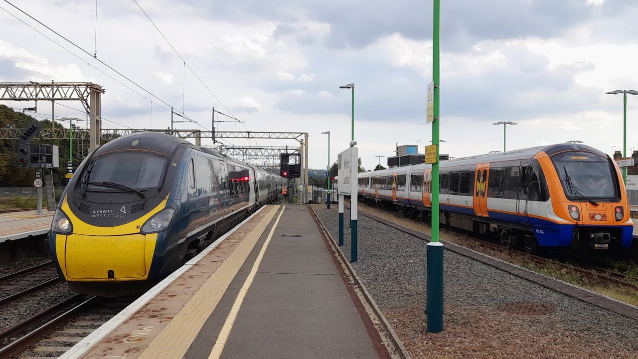 Watford Junction Railway Station With LNWR, London Overground And ...