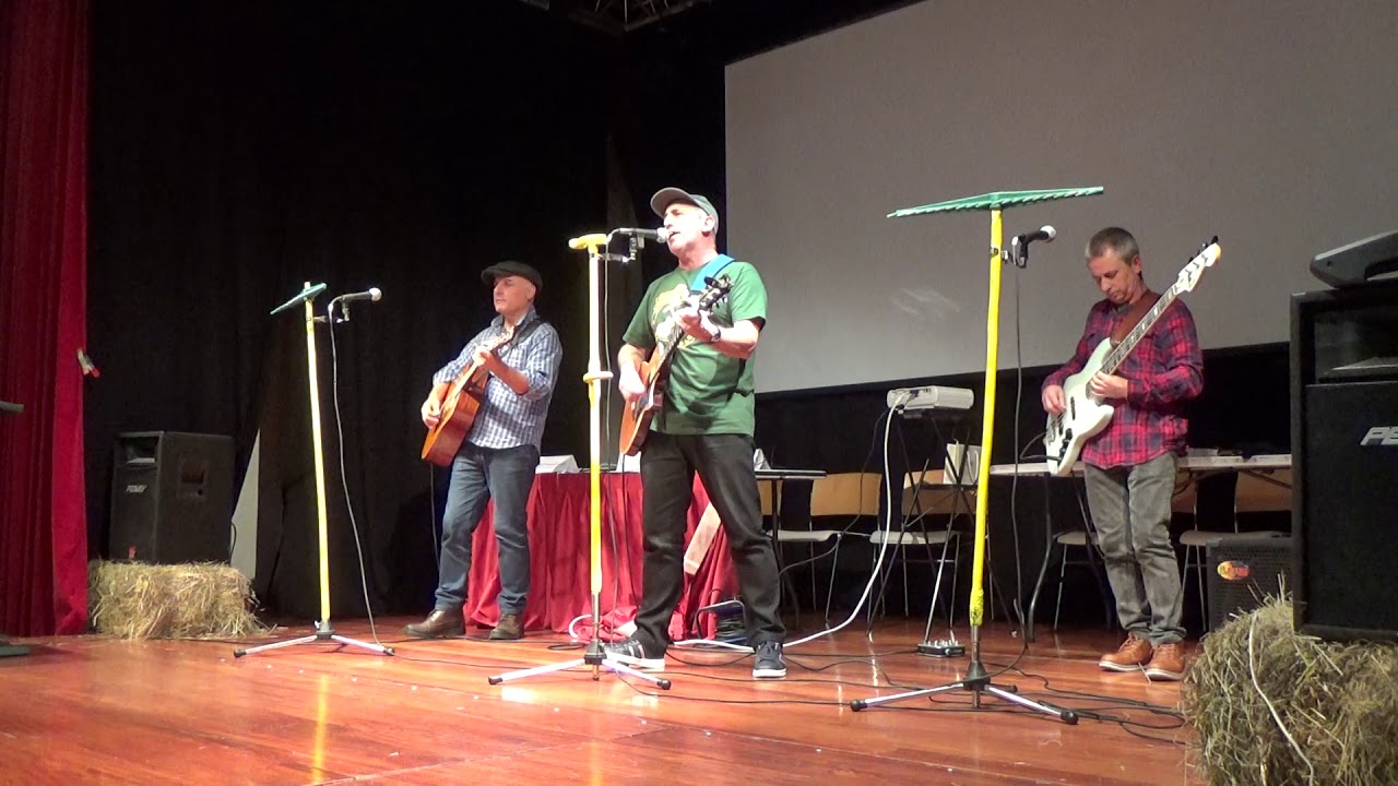 Chacho. Los Berrones. - YouTube