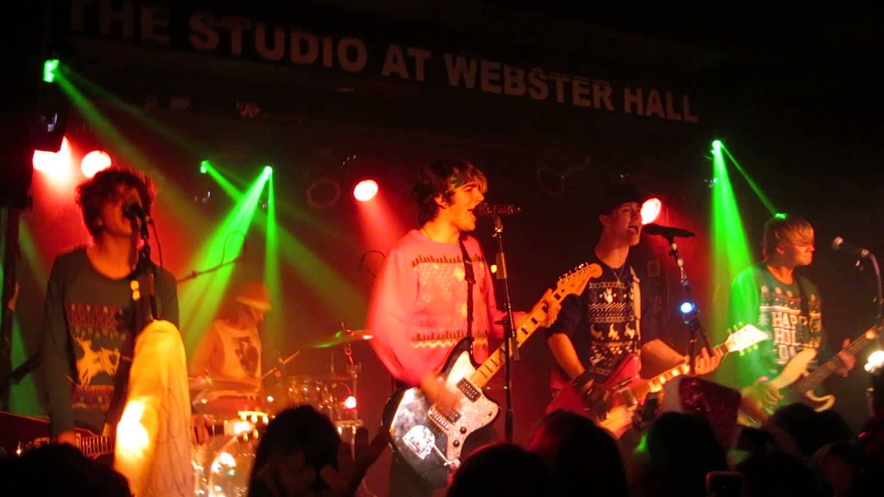Hollywood Ending - Another Round - Live - YouTube