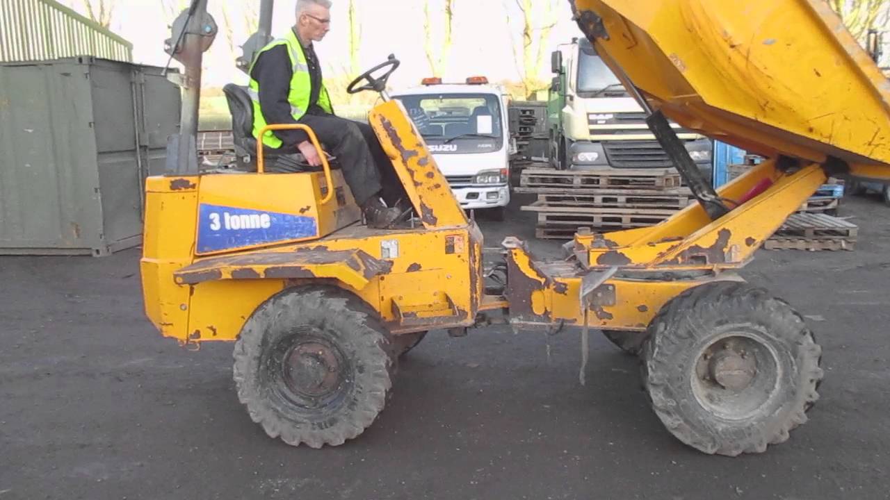 The Auctioneer Ltd.. MACHINE TEST DRIVE: Thwaites 3 tonne swivel skip ...