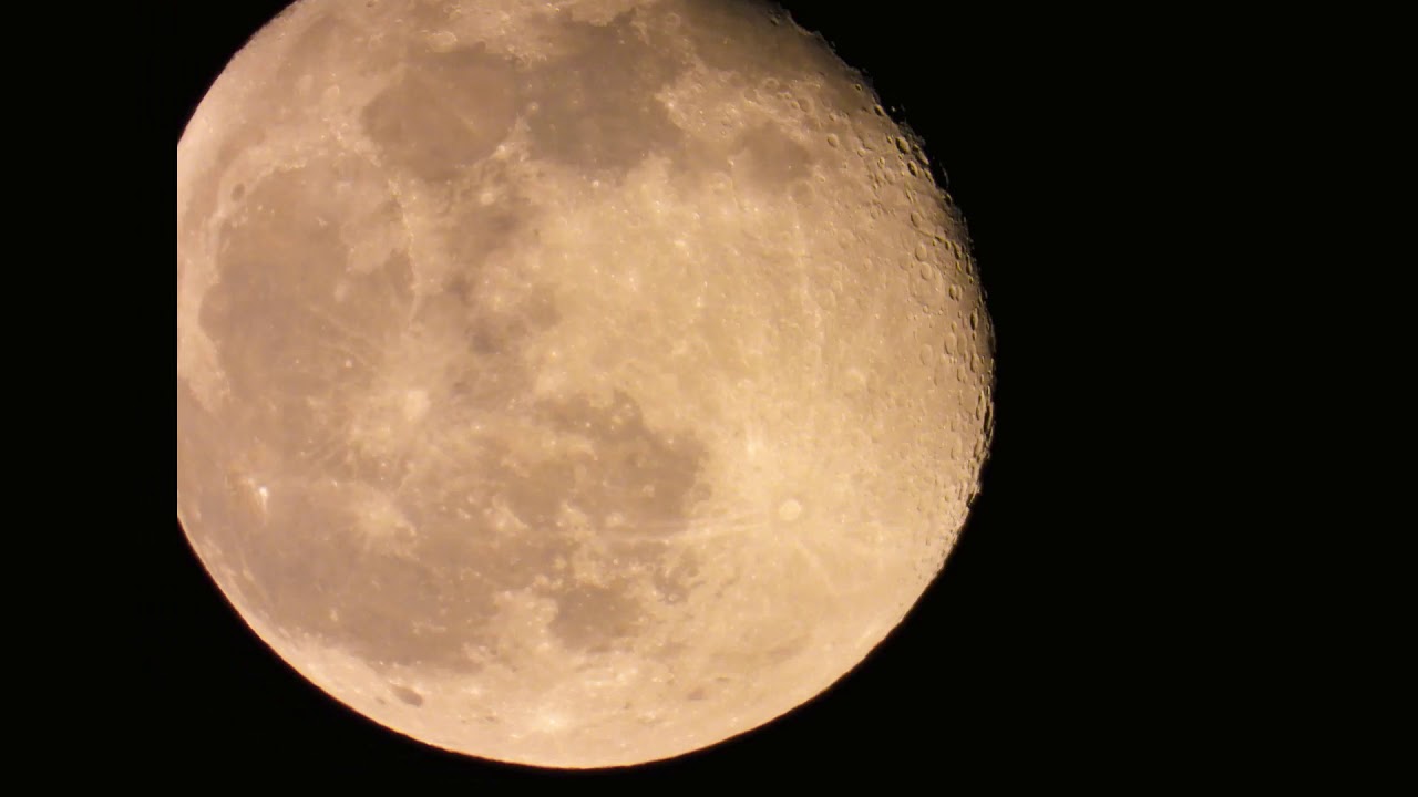 Nikon coolpix P1000 super zoom moon - YouTube
