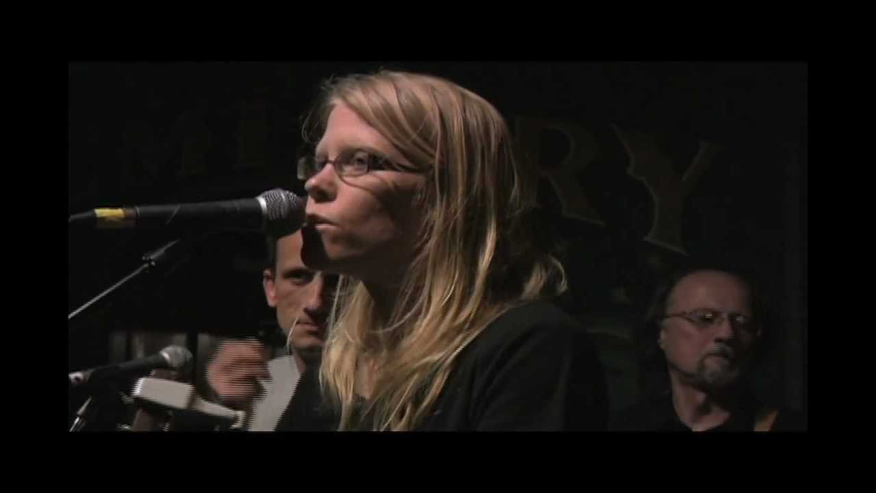 Alexa Wiley- Poet of Empty Spaces - YouTube Music