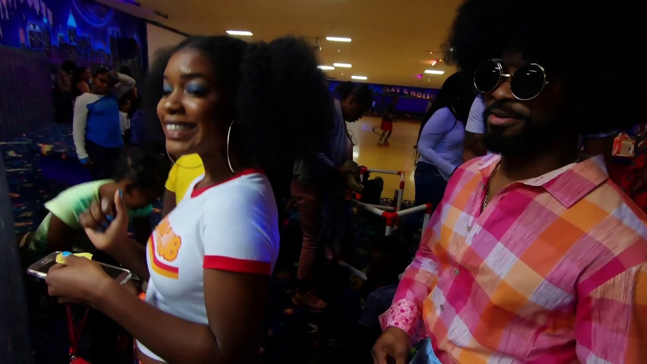 70s Roller Skate Party - YouTube