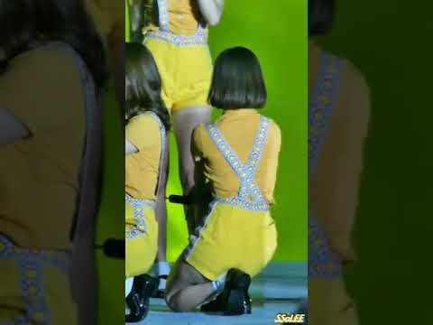 Korean Girl Group perform cheerleader sexy dancing HD