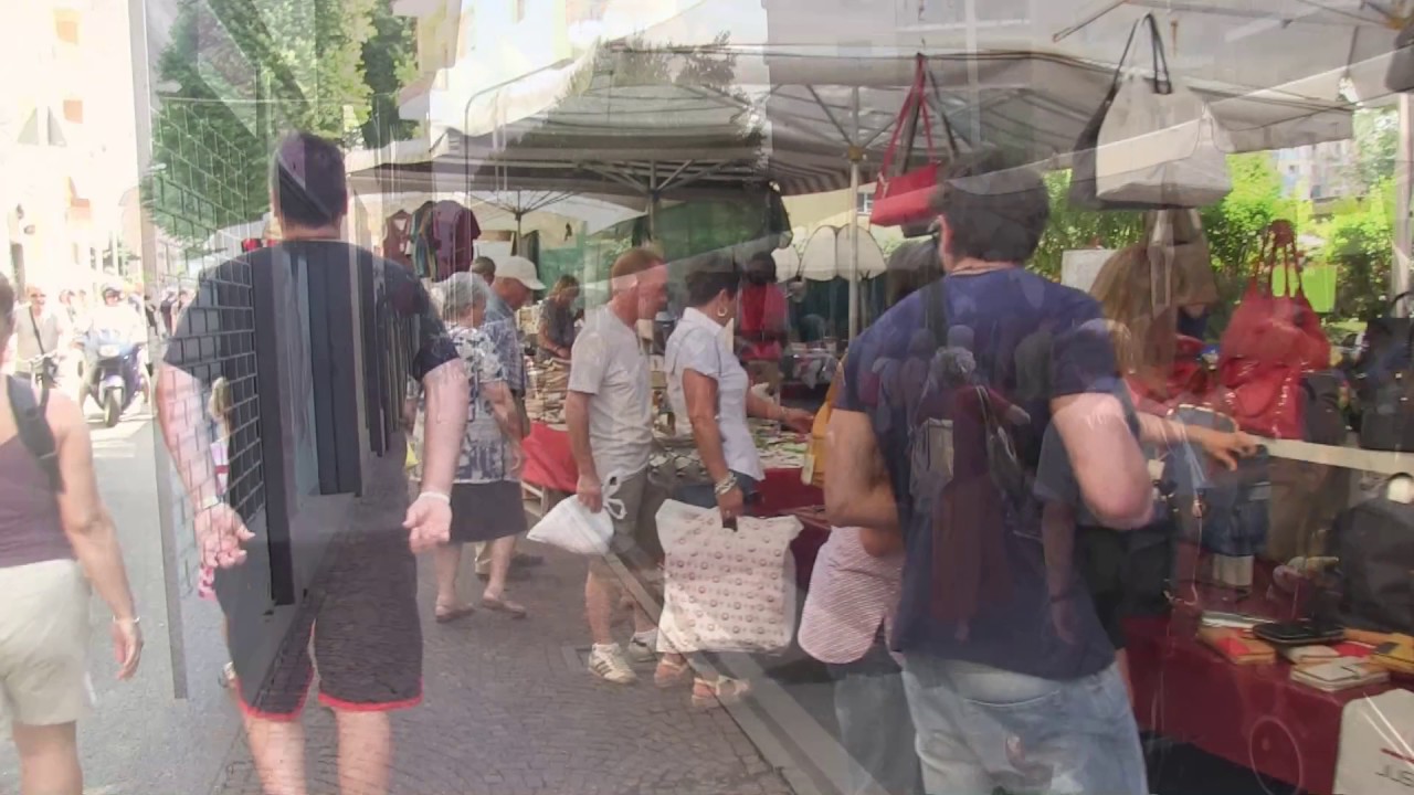 Ivrea: il mercato della Crocetta di Torino a Ivrea - YouTube
