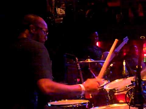 Styx-drums, Joey-bass, and Leon-keys, in Oakland wit Dwele - YouTube