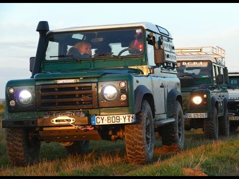 Seven Land Rover Defender Green laning night and day Dec16 - YouTube