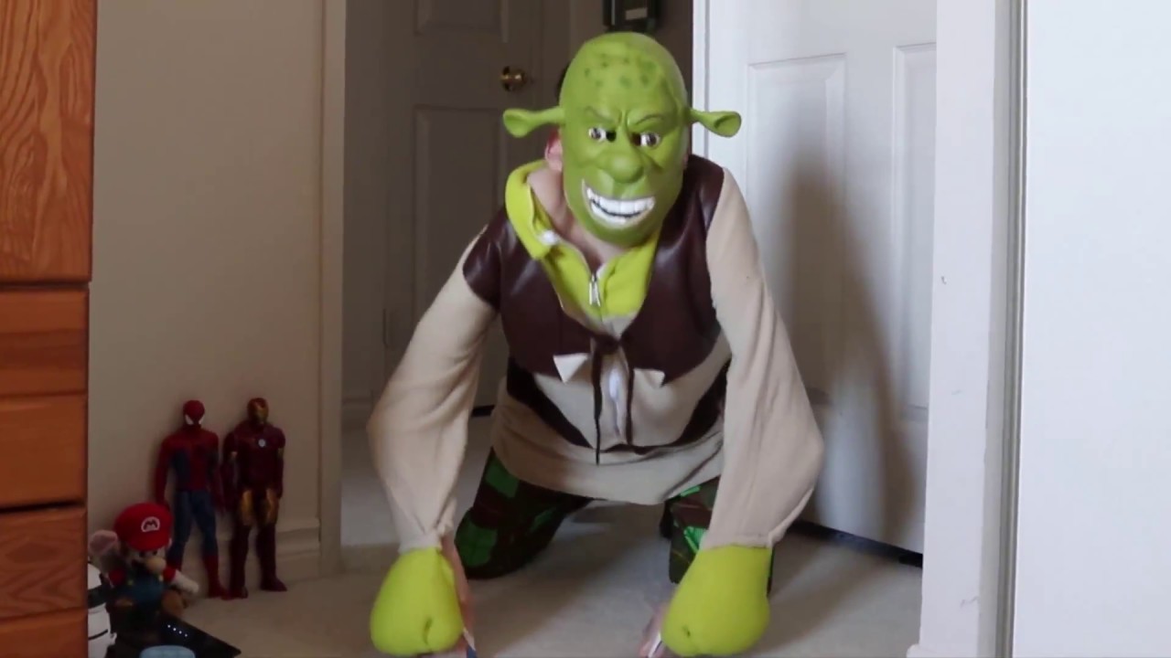 SHREK LIVE ACTION 👹 - Ricky Berwick - YouTube