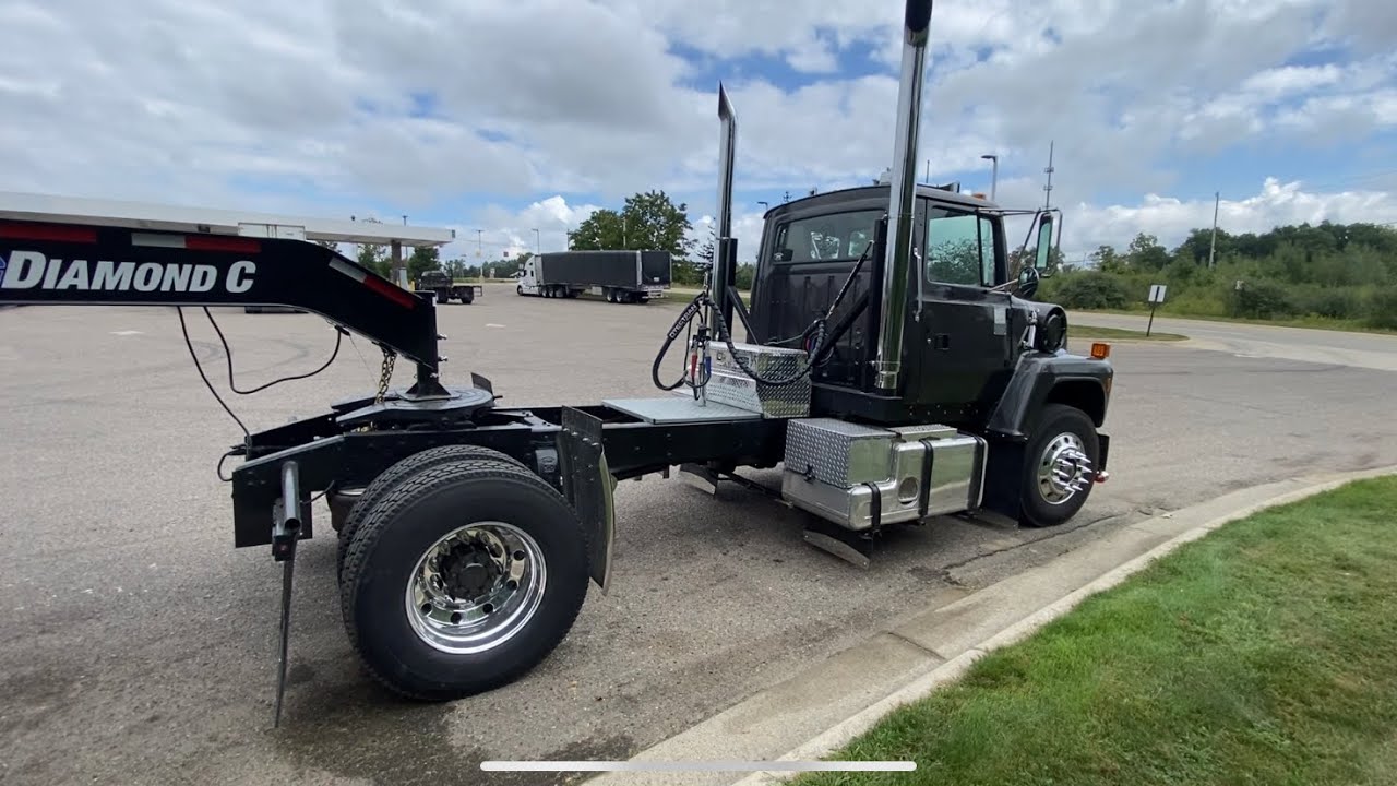 Ford L9000 Episode 35: driving video , truck stop walk around , L10 ...