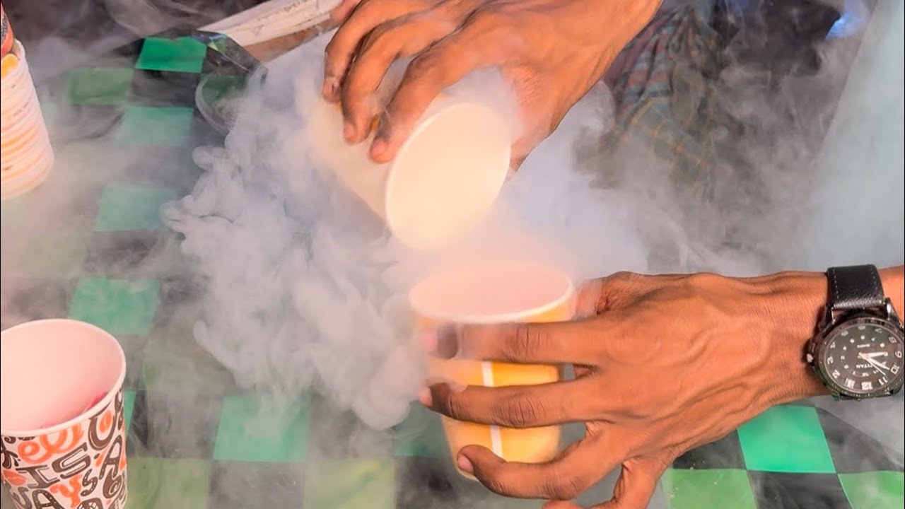 Amazing Nitrogen Smoke Biscuits Making 😱😱 - YouTube