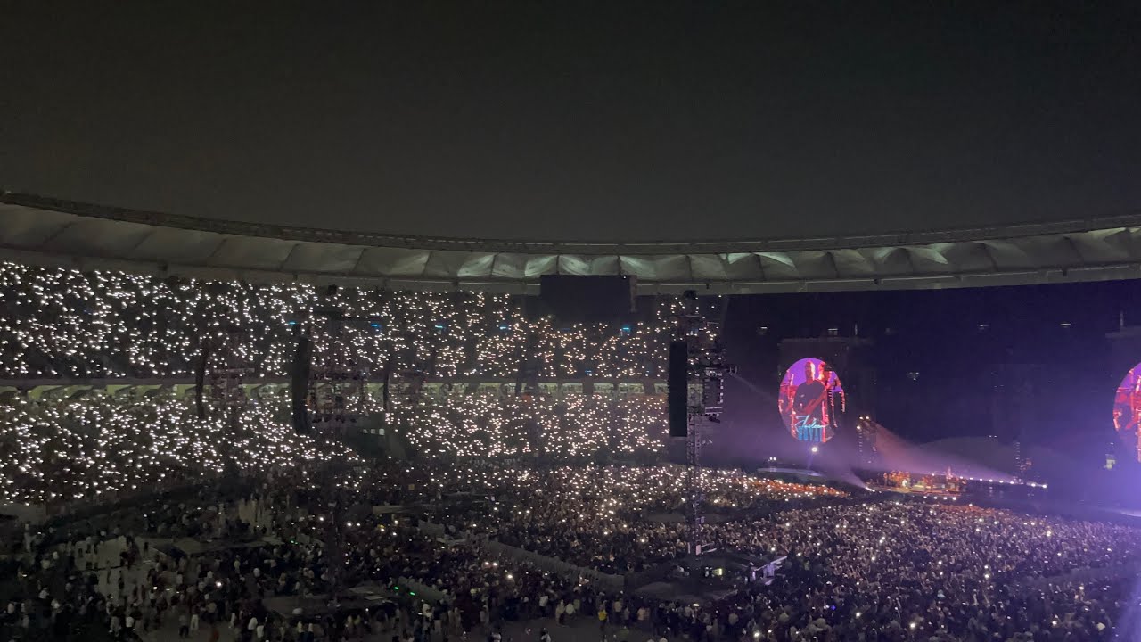 Yellow by @coldplay live at Ahmedabad | Music of the Sphere World Tour ...