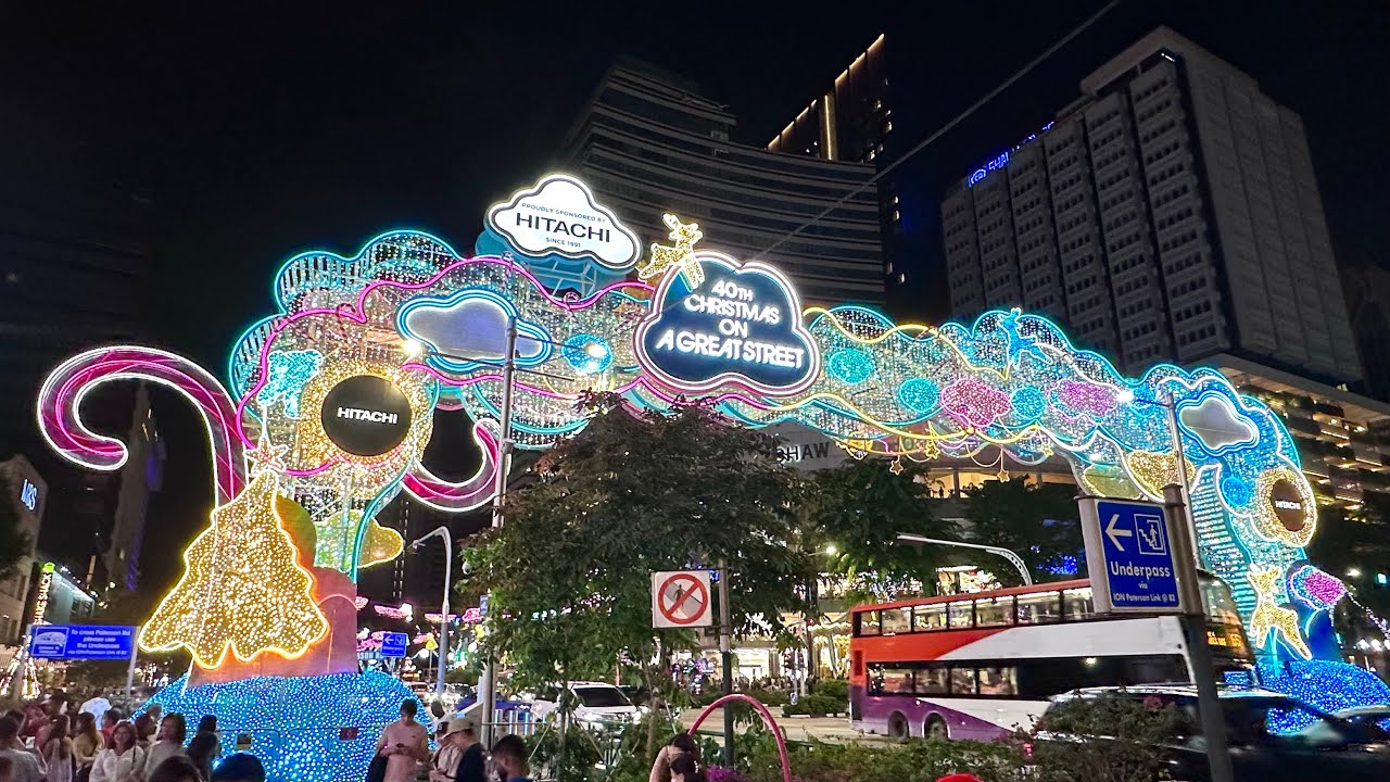(229) Singapore Christmas Light Up 2023 - YouTube