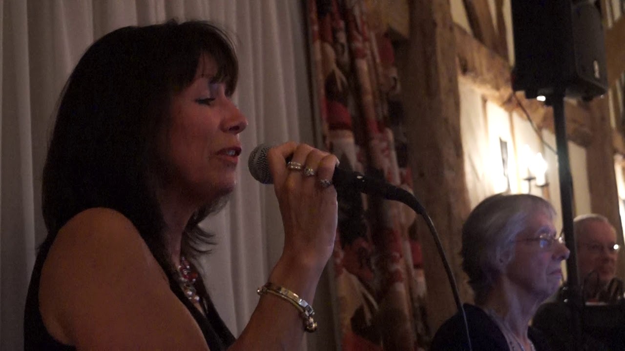 Libbi & Hazel Duo (A Nightingale Sang In Berkeley Square) - YouTube