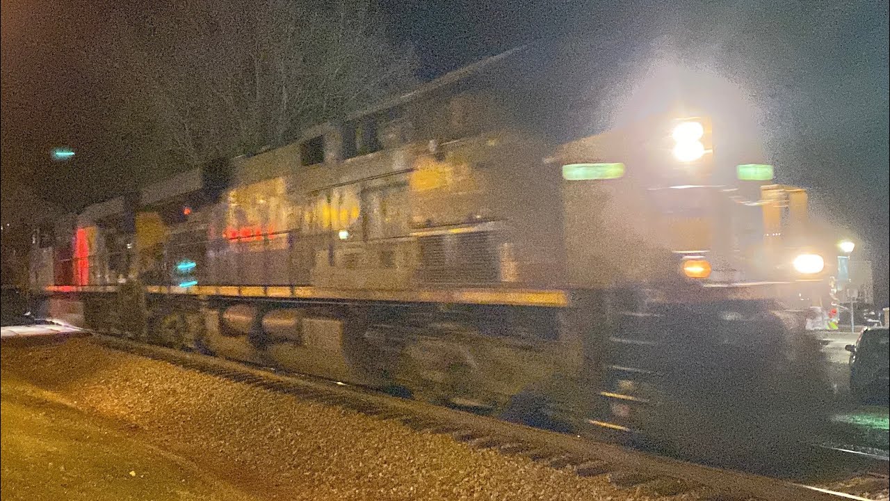 CSX 778 leads empty ethanol CSX B636. 2-21-2025 - YouTube