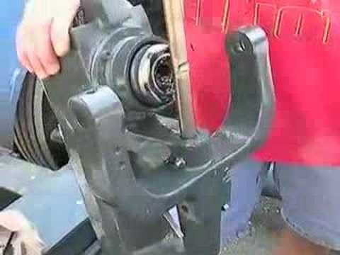 Sillette Drive Leg - Replacing the Yoke - YouTube