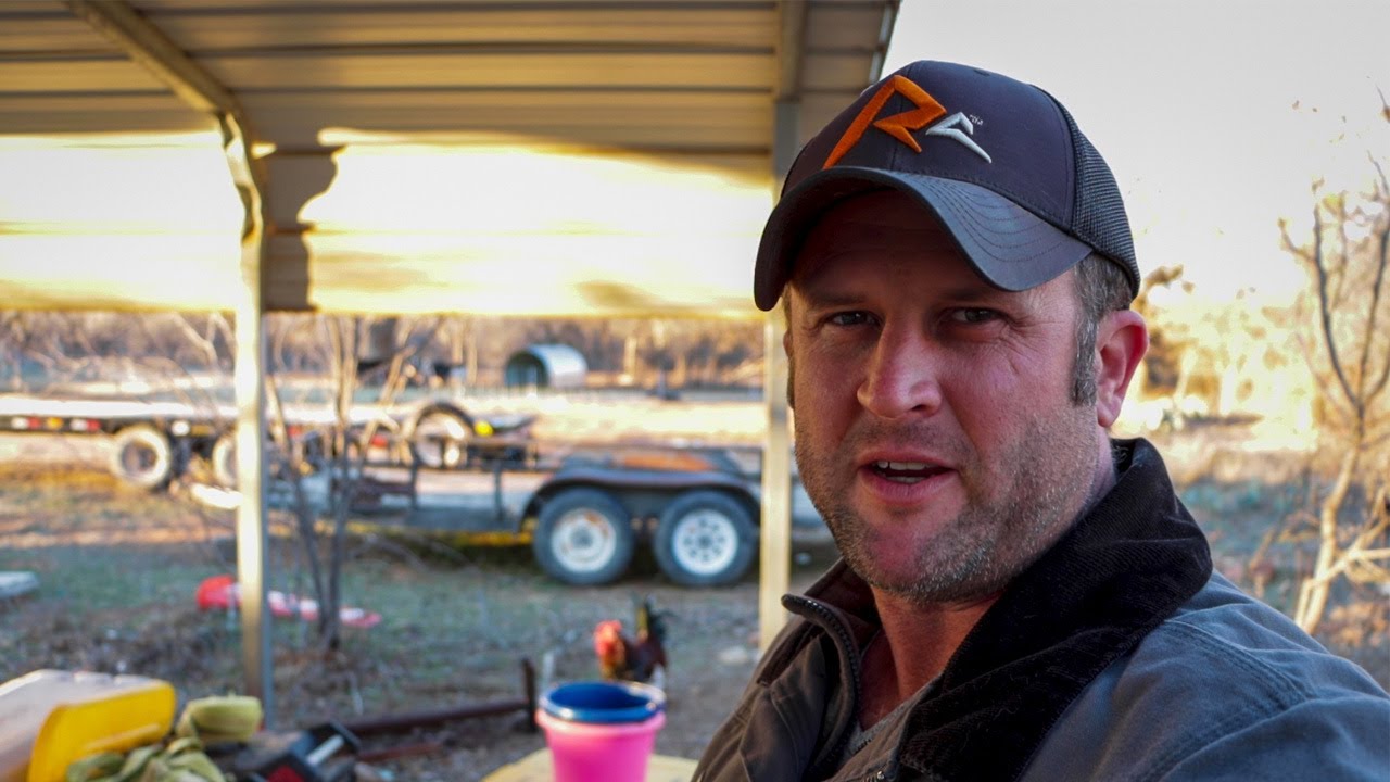 Daily Winter Chores on the Ranch - YouTube