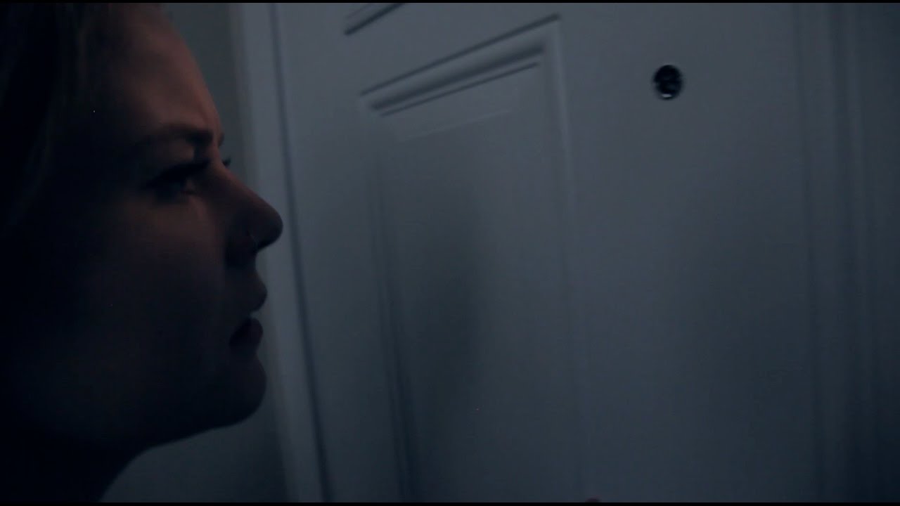 Who's There? - 3AM [SHORT HORROR FILM] - YouTube