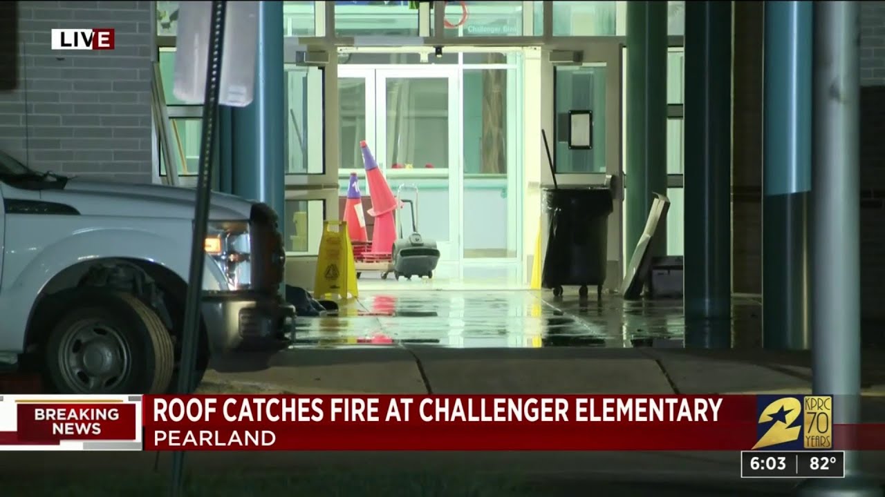 Fire at elementary school - YouTube