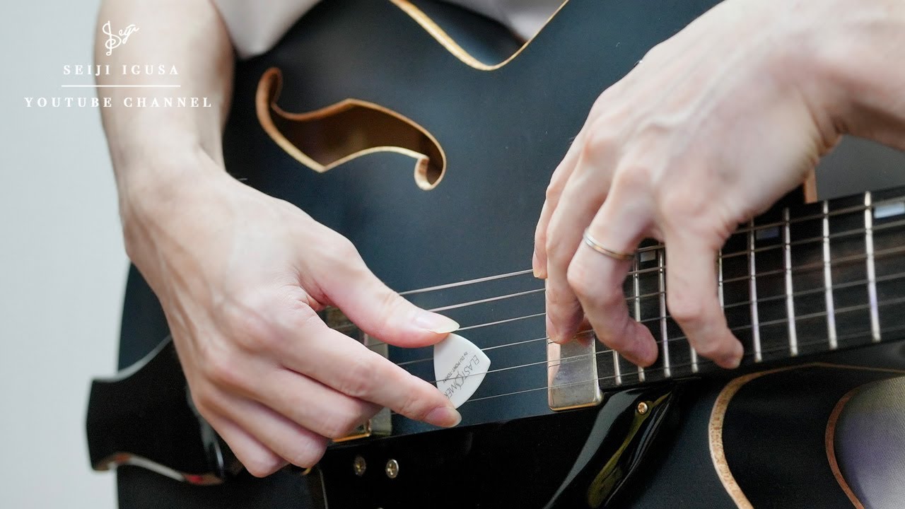 The correct way to use a guitar pick that no one knows. - YouTube