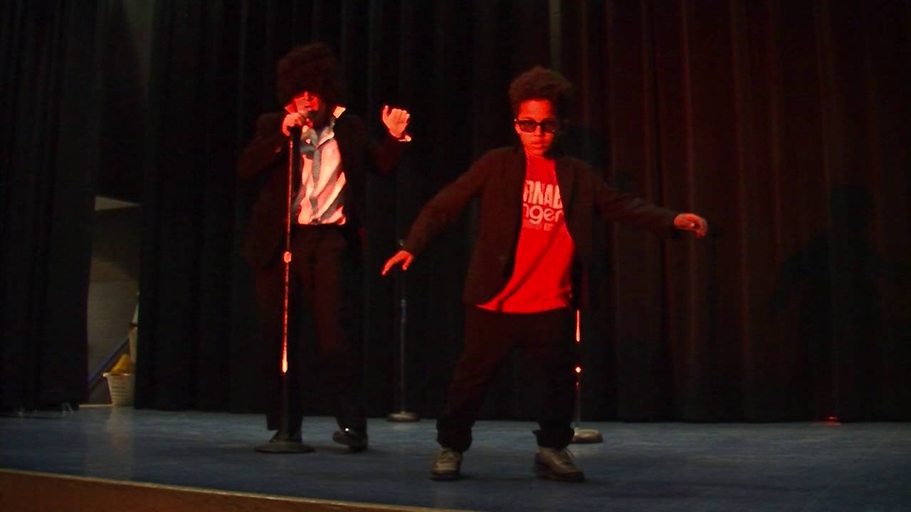 Union's Darnaby Lip Syncs for United Way - YouTube