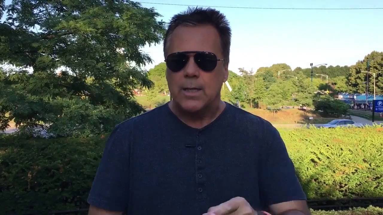 Richard Roeper Reviews "Star Trek Beyond" - YouTube