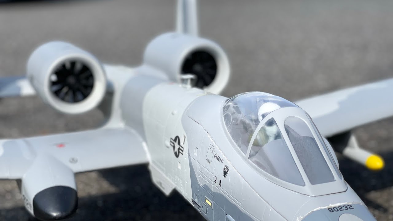 Sunday flight with the e-flite A-10 dual 64mm edf jet - YouTube