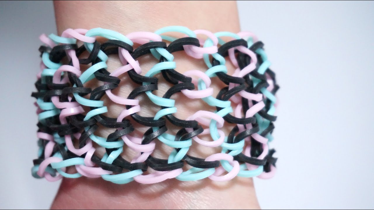 Learn How to Make Easy Rainbow Loom Dragon Scale with 2 folks DIY ...
