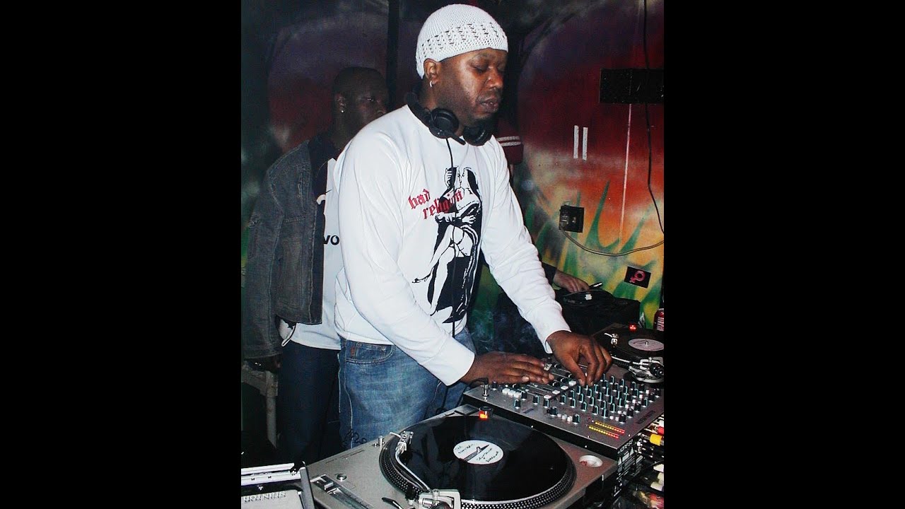 DJ Grooverider @ Galaxie FM #1 1991 - YouTube