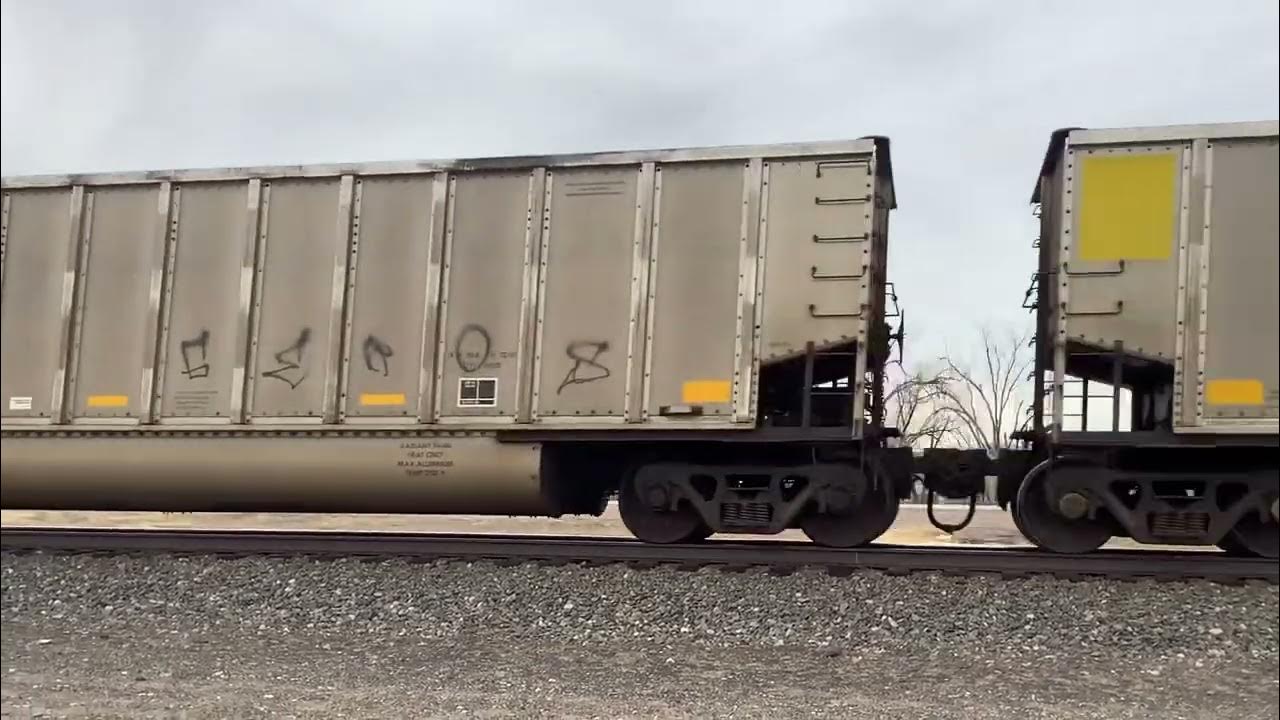 BNSF #9105 Leading & SB Loaded Energy Coal Train With Two DP Units On New Years Day 1/1/23 - YouTube