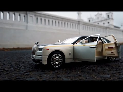 Mini Rolls Royce Phantom VIII Scale Model Unboxing - YouTube