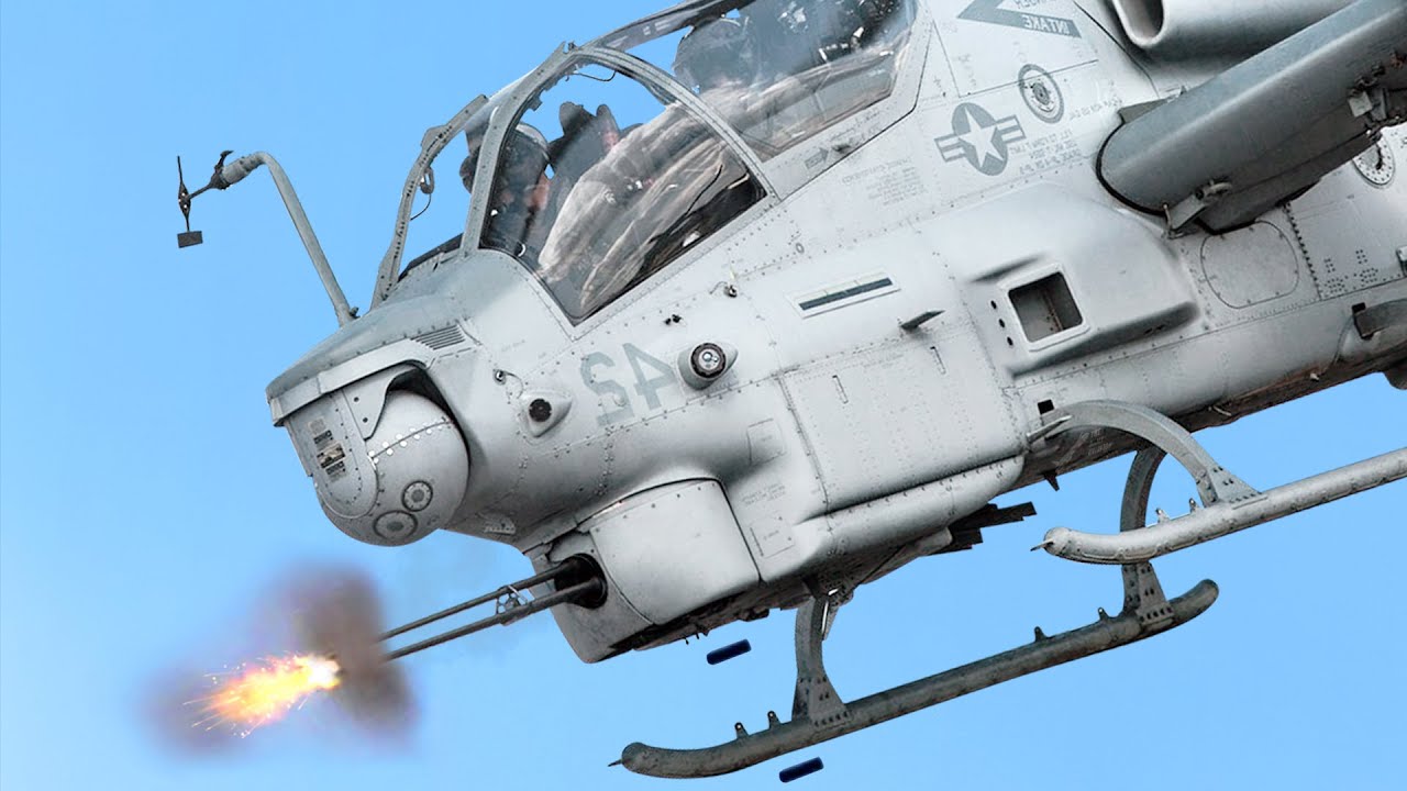US Marines Monstrously Powerful Bell AH-1Z in Action - YouTube