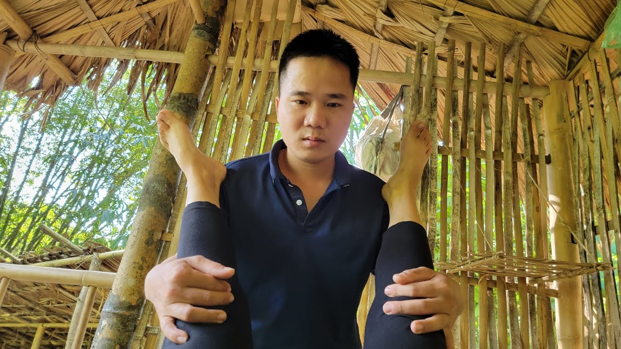 Highland life: picking chit leaves to make cakes - YouTube