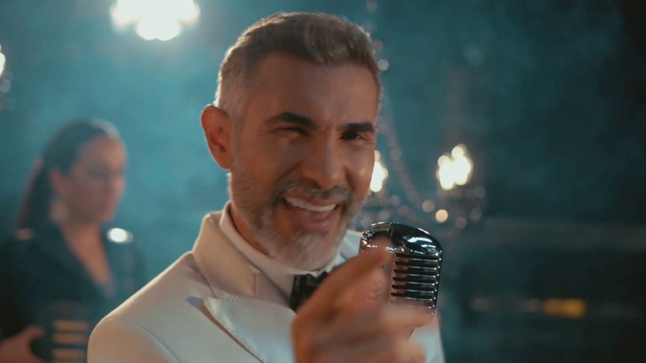 Es La Mujer | Fernando Gil | [Video Oficial] - YouTube