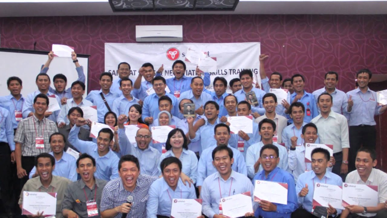 Remaja Tampubolon - Intro Video Sampoerna NCL 2013 - YouTube
