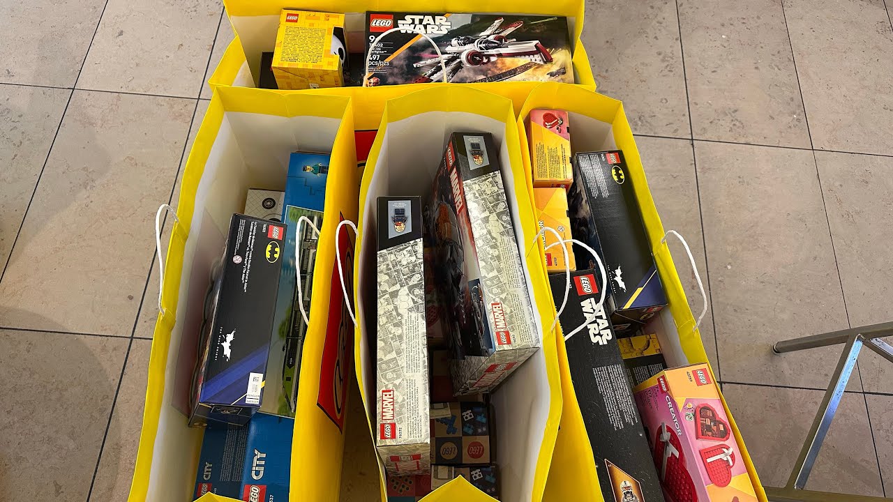 $2025 at the Lego Store! - YouTube